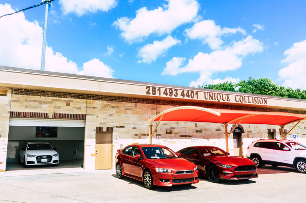 Unique Collision Center in Houston Near HWY-6